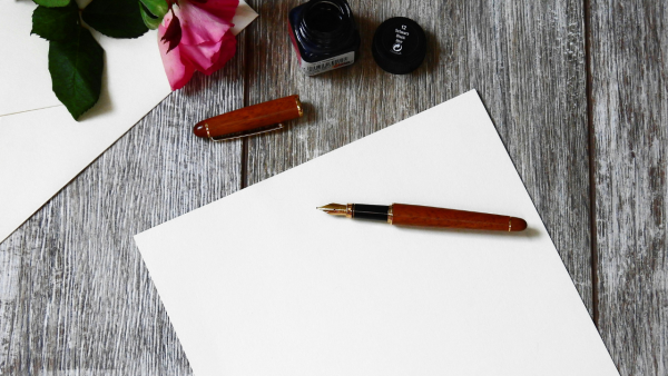 5 Langkah Dasar dalam Menulis Puisi yang Menarik dan Bermakna